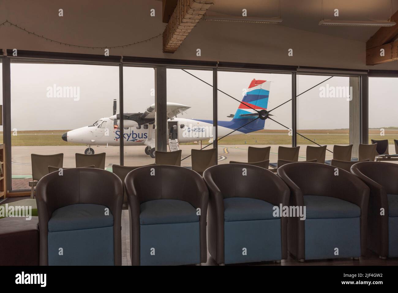 Aircraft interior door hi-res stock photography and images - Alamy