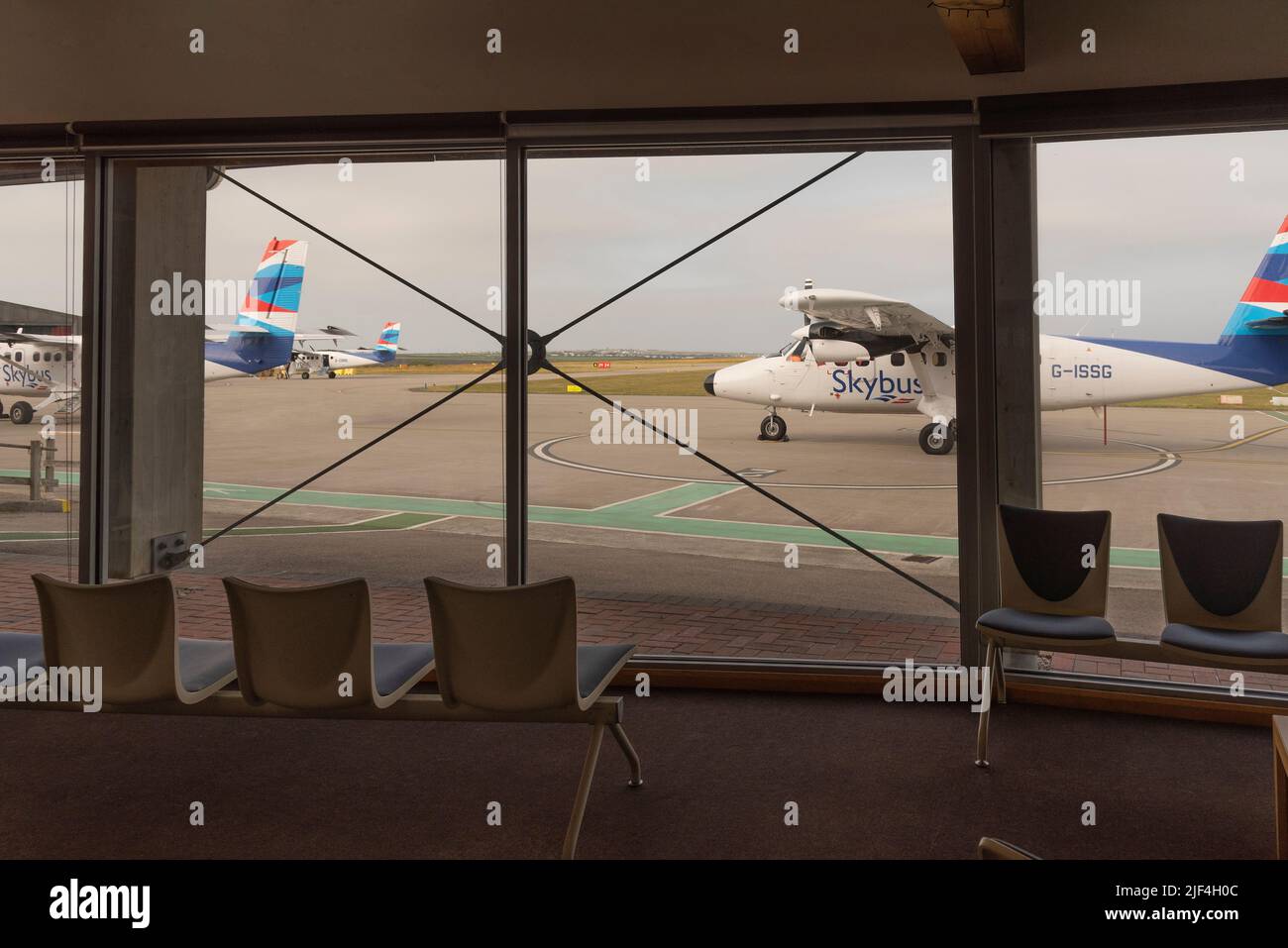 Old aircraft window hi-res stock photography and images - Alamy