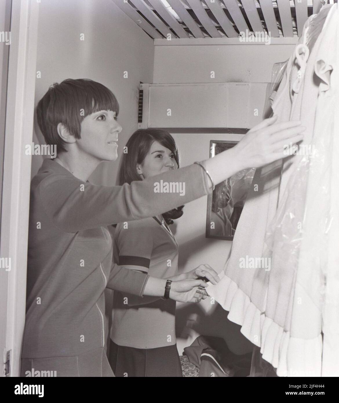 Mary quant mini skirt hi-res stock photography and images - Alamy