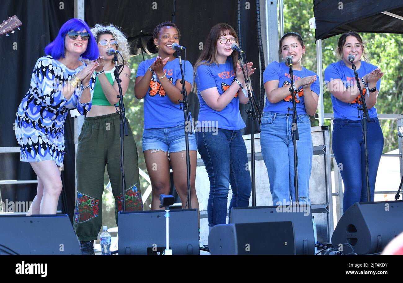 Mr g concert photos hi-res stock photography and images - Alamy