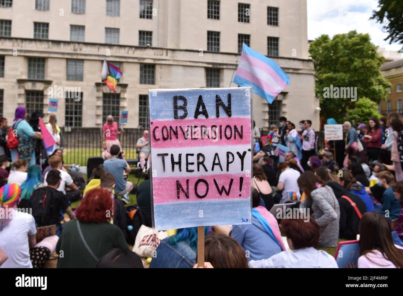 London, England, UK. 29th June, 2022. A banner which reads Ban ...