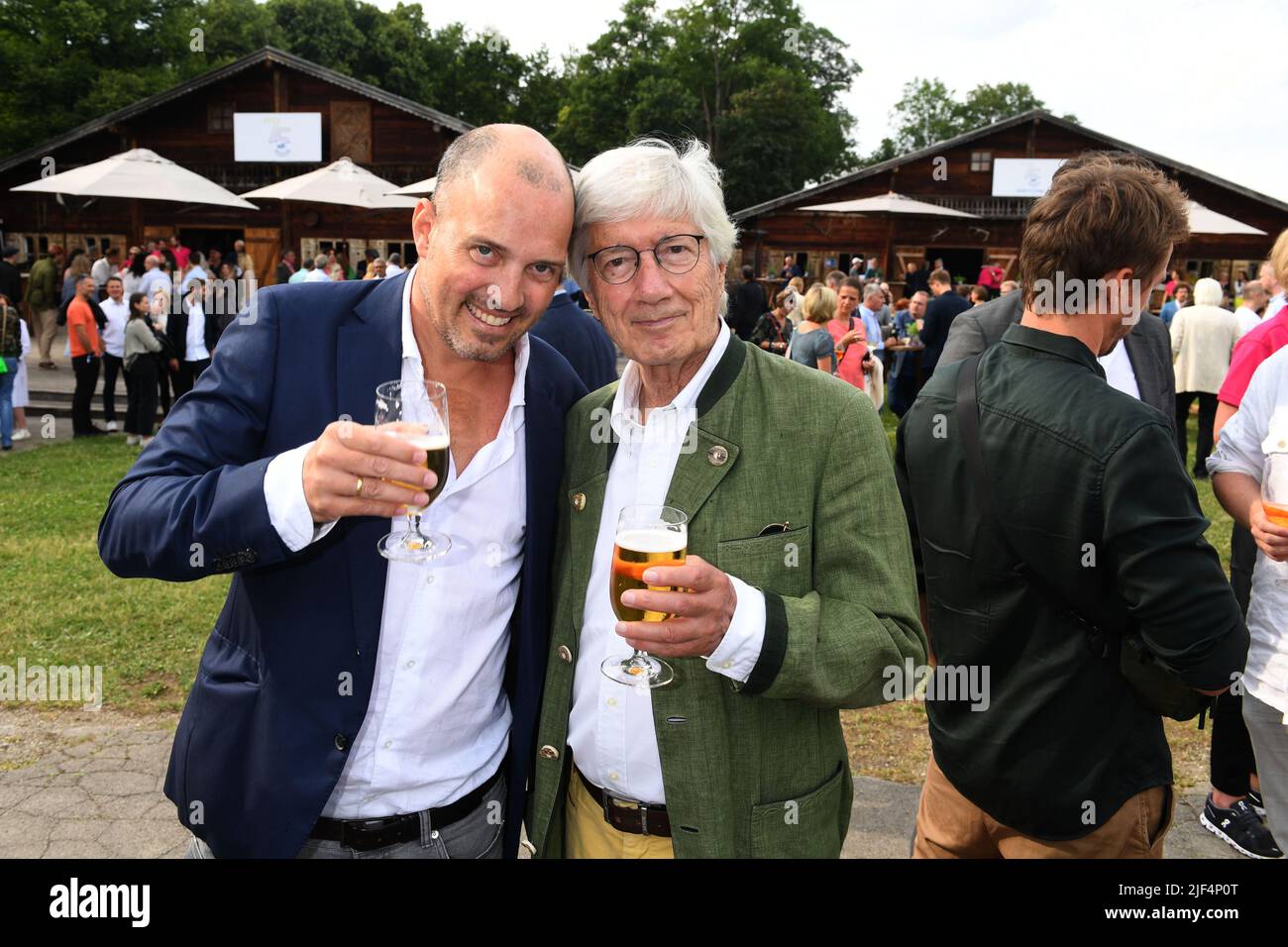 Munich, Germany. 29th June, 2022. Actors Patrick Wolff (l) and ...