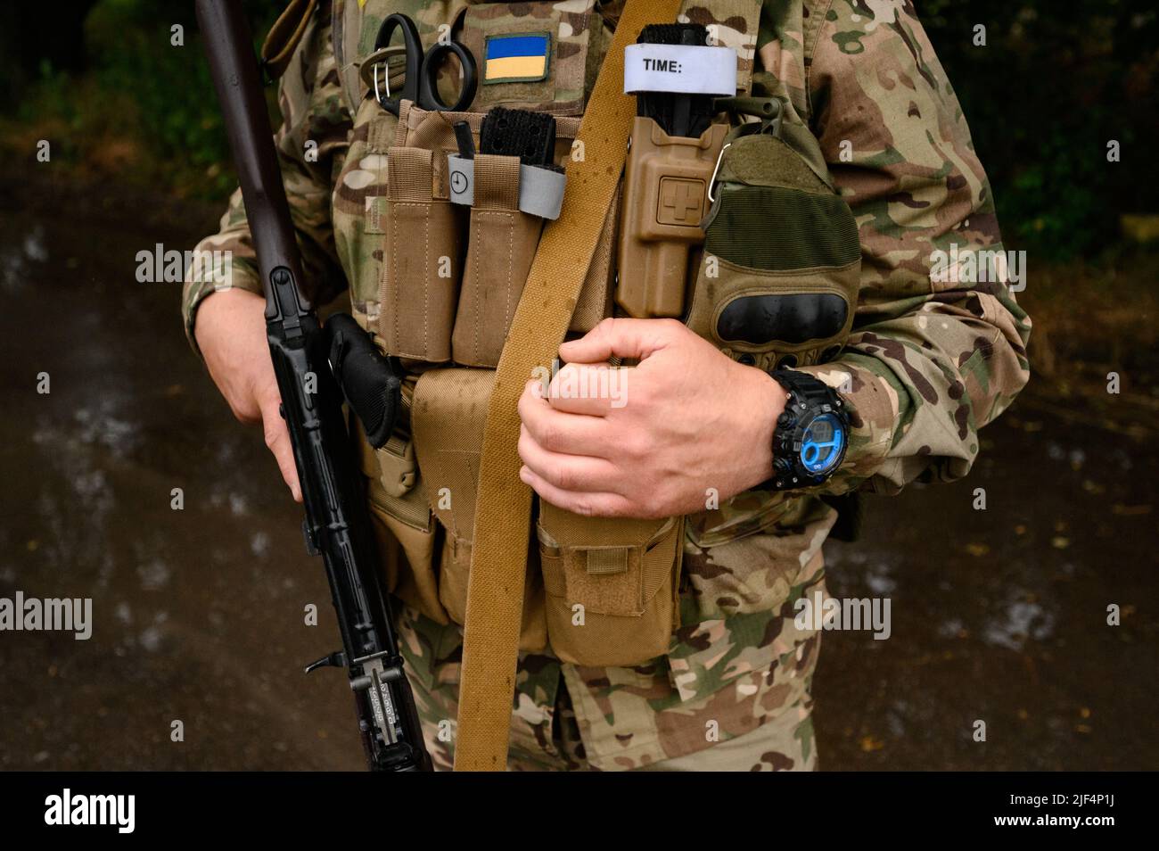 Military clothing and military bulletproof vest with parts and ...