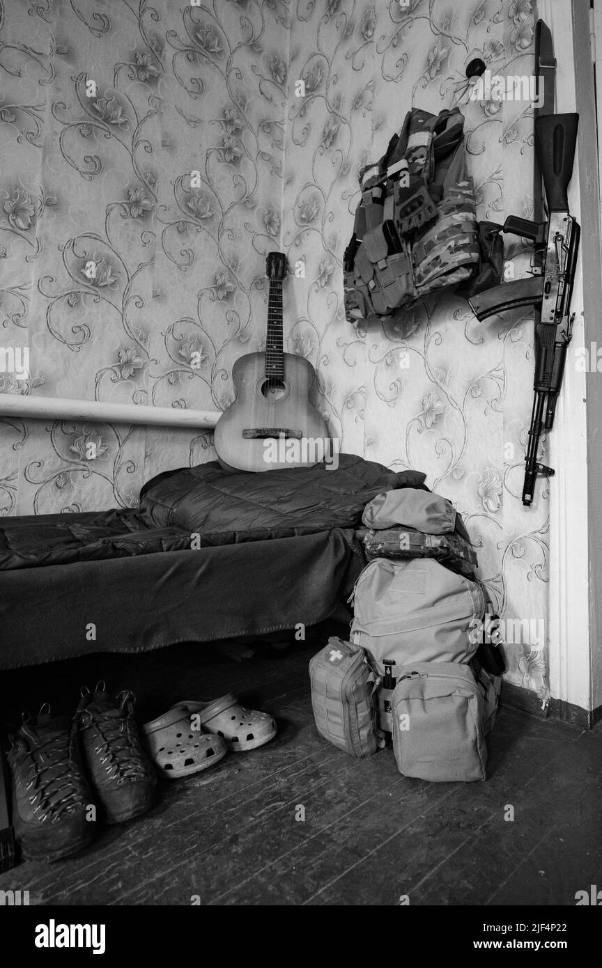 Ak 74 submachine gun Black and White Stock Photos & Images - Alamy