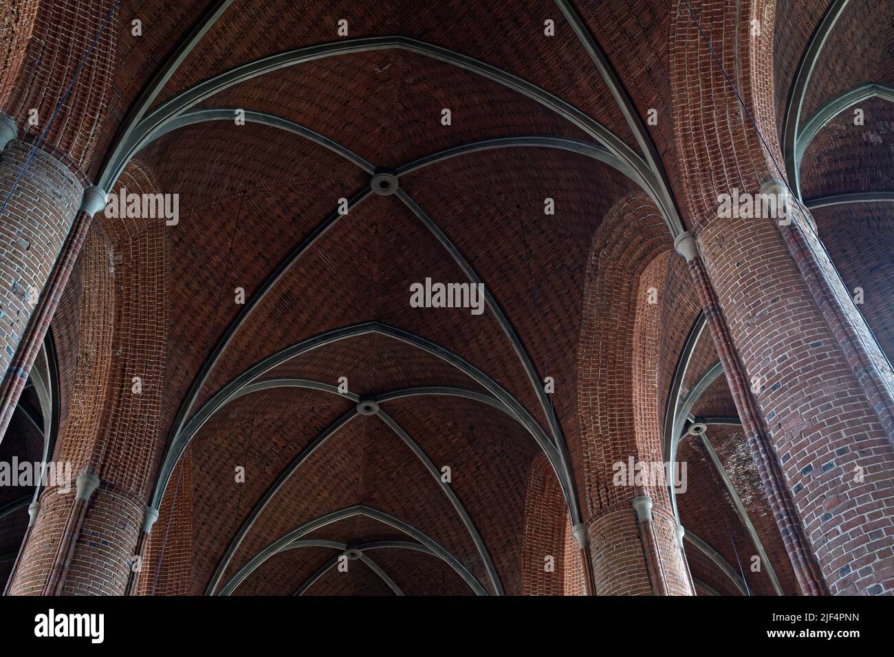 Gothic columns hi-res stock photography and images - Alamy