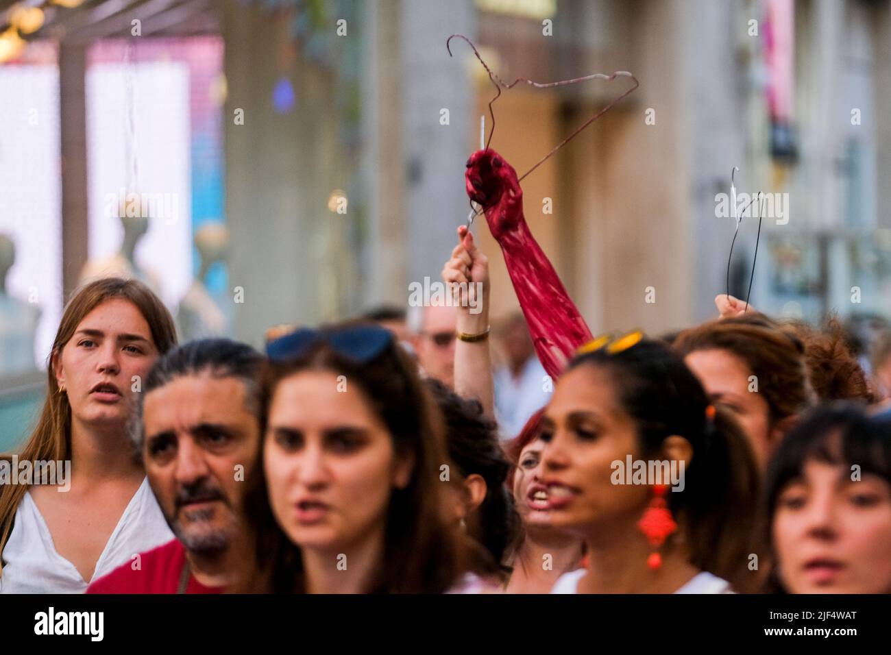 In Naples flash mob of solidarity and protest against the USA Supreme ...