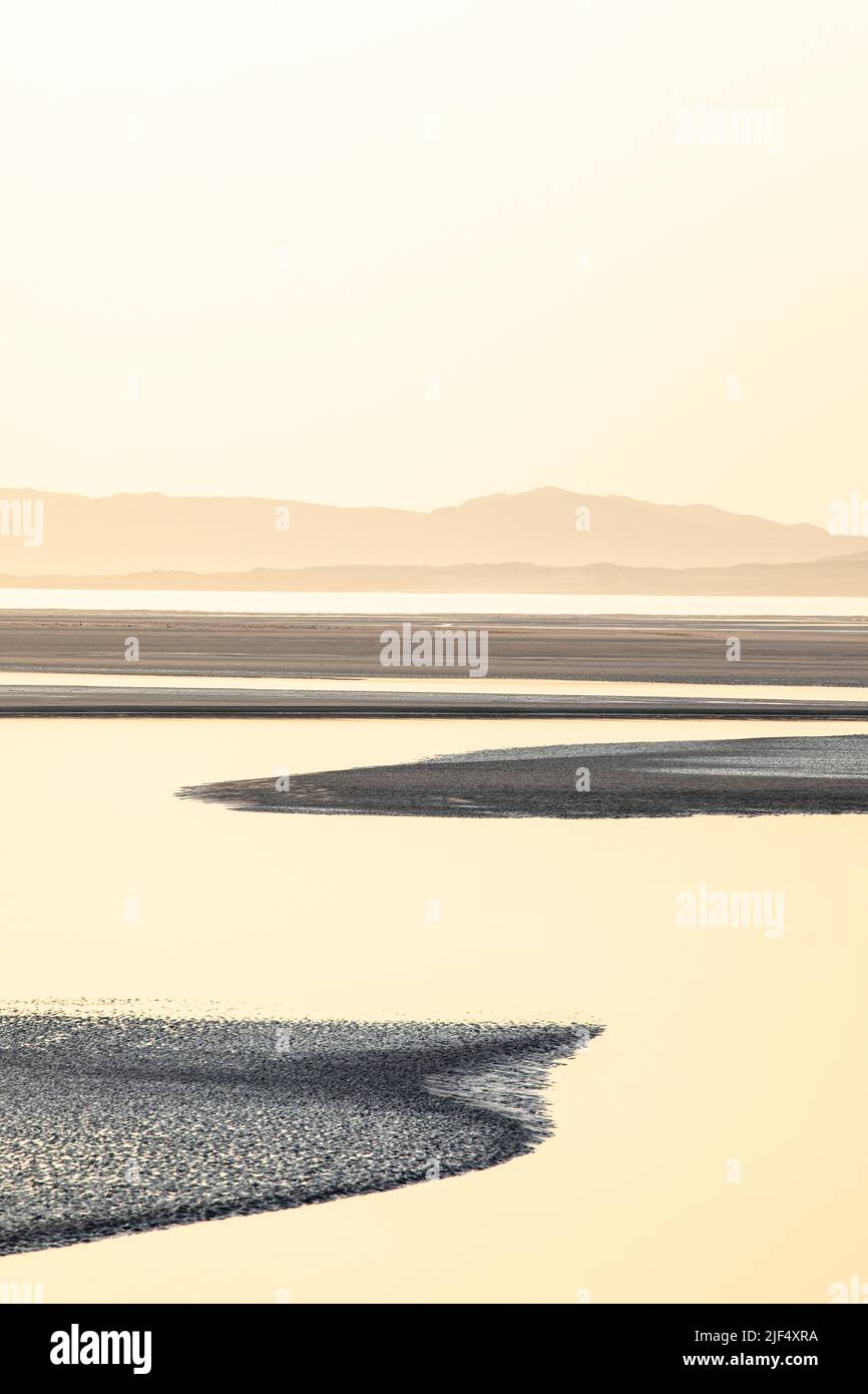 Tidal channels on fadhail losgantir hi-res stock photography and images ...