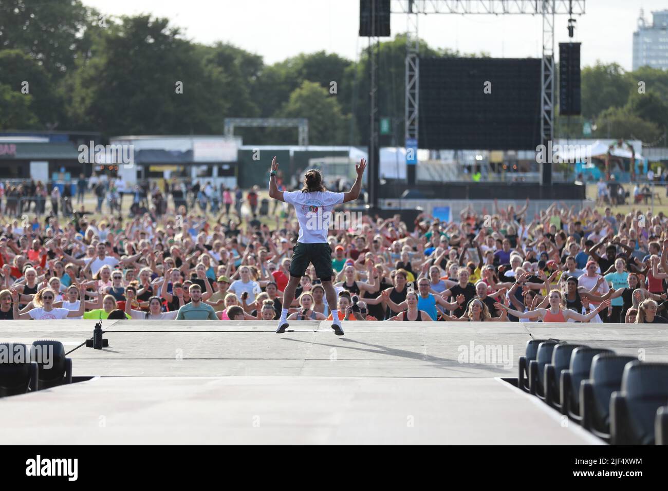 Joe Wicks leads the record breaking attempt for the largest HIIT ...