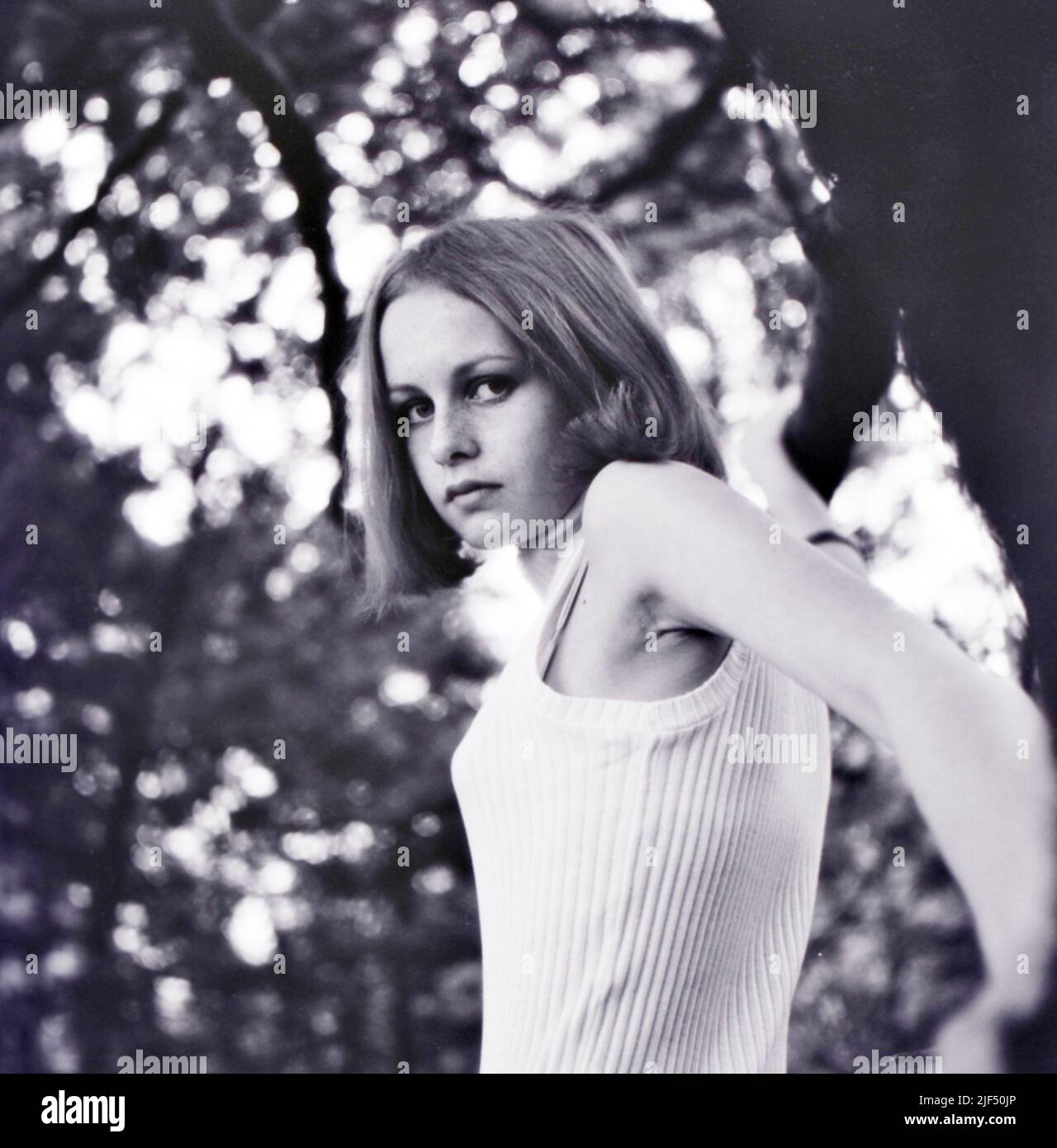 Twiggy brian davidson hi-res stock photography and images - Alamy