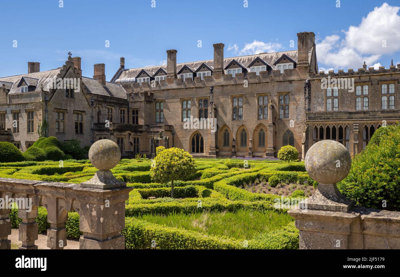 Byron newstead abbey hi-res stock photography and images - Alamy