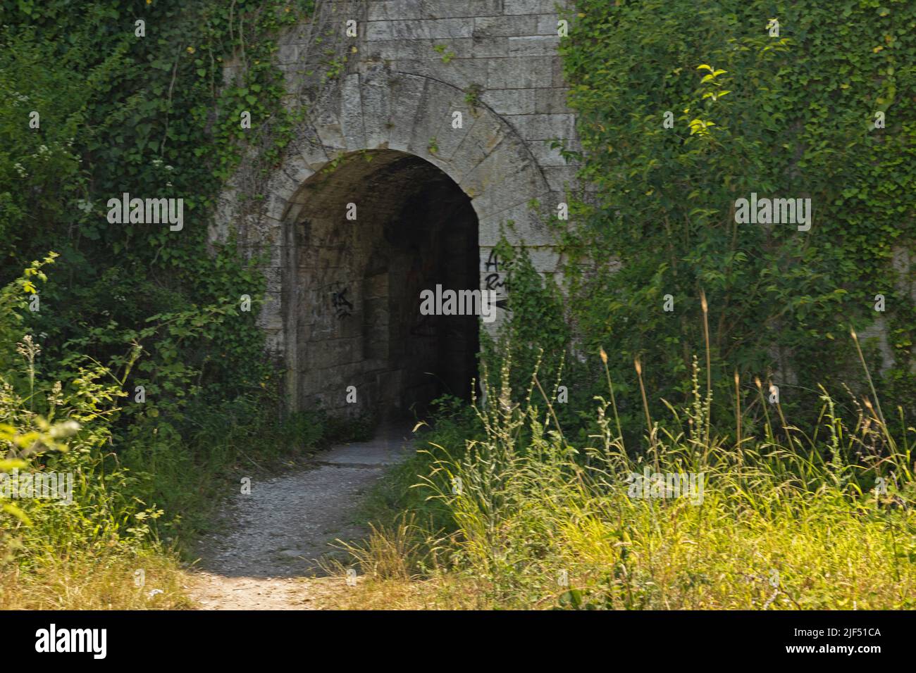 entrance to the old Fort Ovina ruin near Pula Stock Photo - Alamy