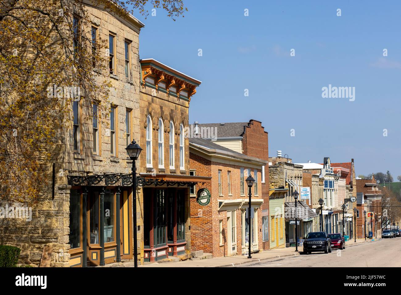 Main street iowa hi-res stock photography and images - Alamy