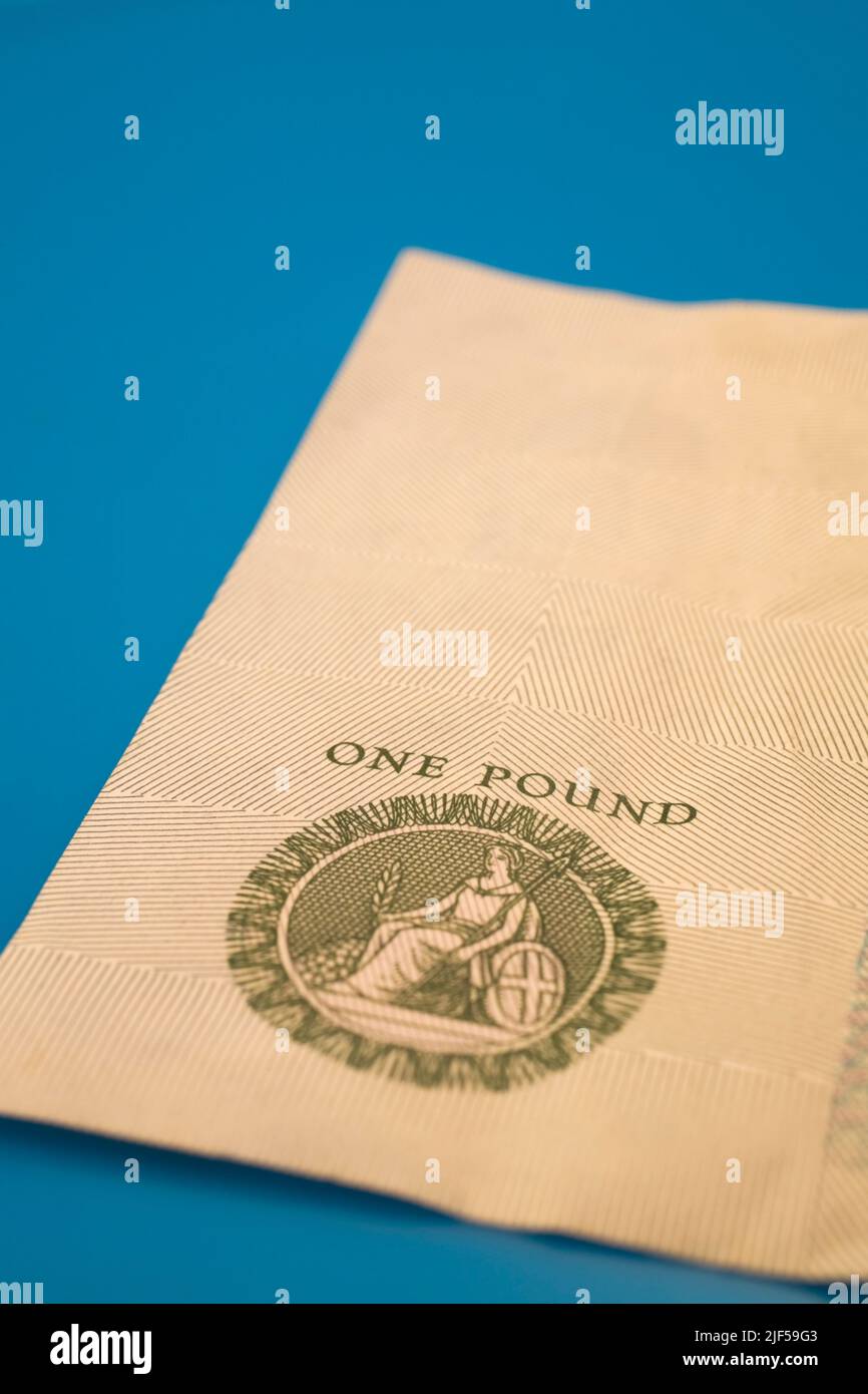 100 pound note hi-res stock photography and images - Alamy