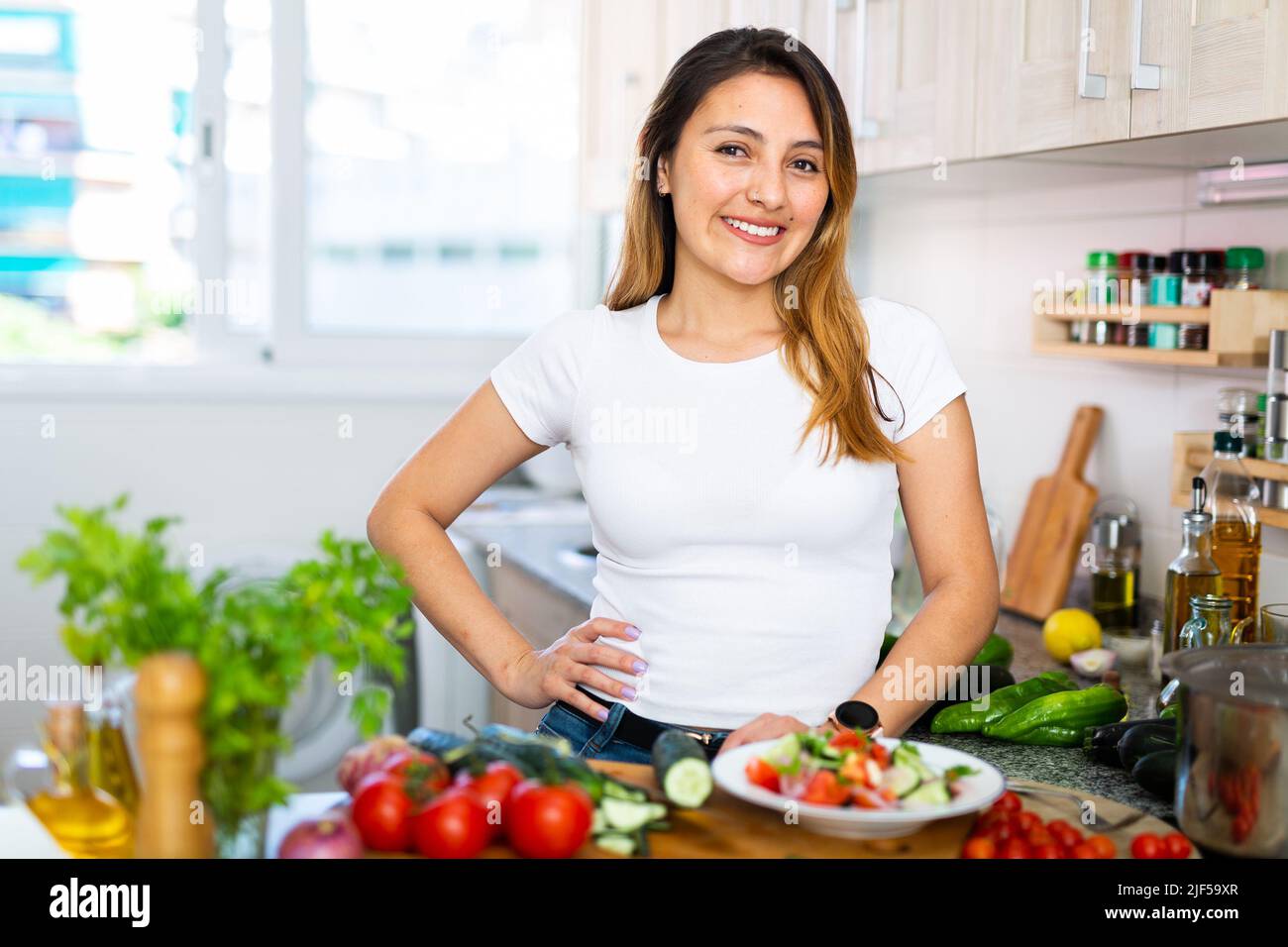 Woman cooking at home mexico hi-res stock photography and images - Alamy