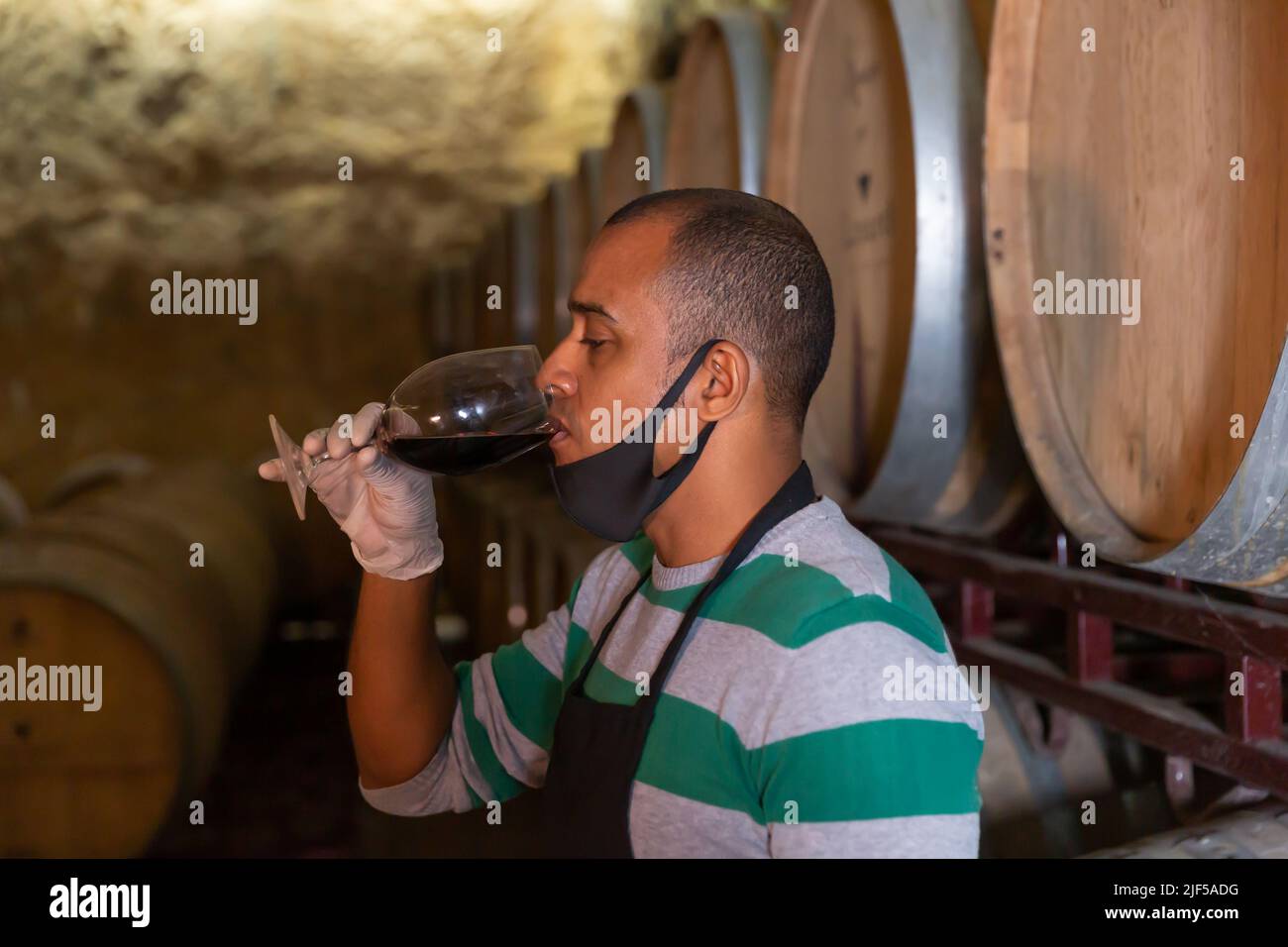 Flavor testing hi-res stock photography and images - Alamy