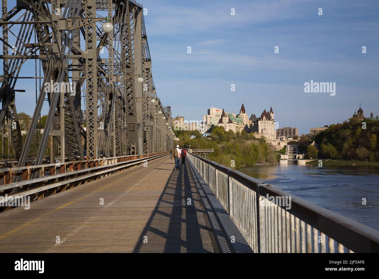 The royal alexandra interprovincial bridge hi-res stock photography and ...