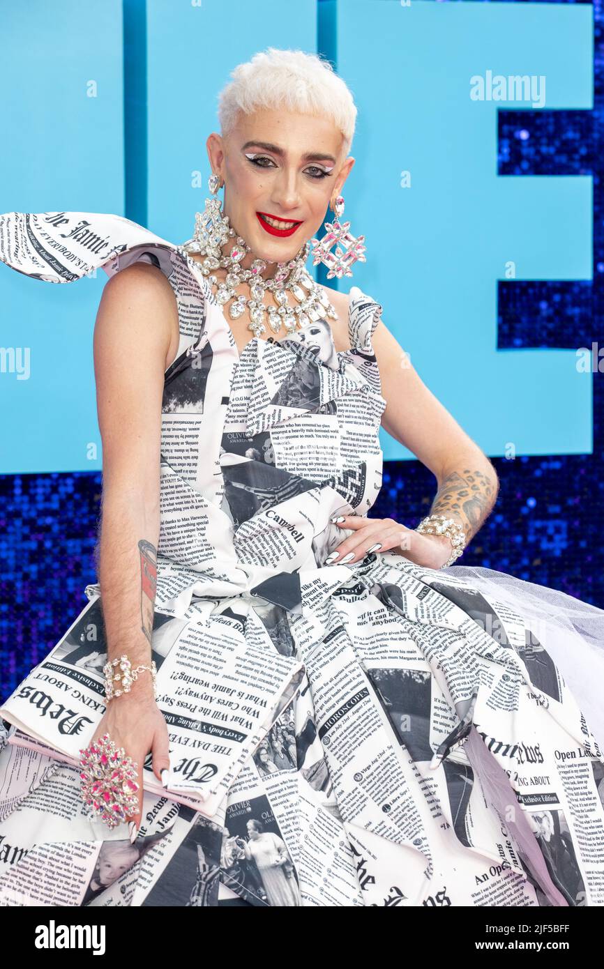 Everybody’s talking about jamie 2021 hi-res stock photography and ...