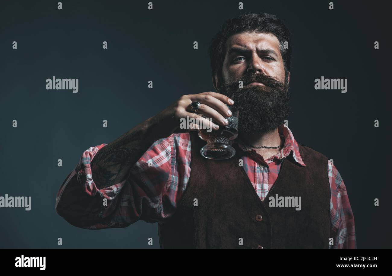 French dandy suit hi-res stock photography and images - Alamy