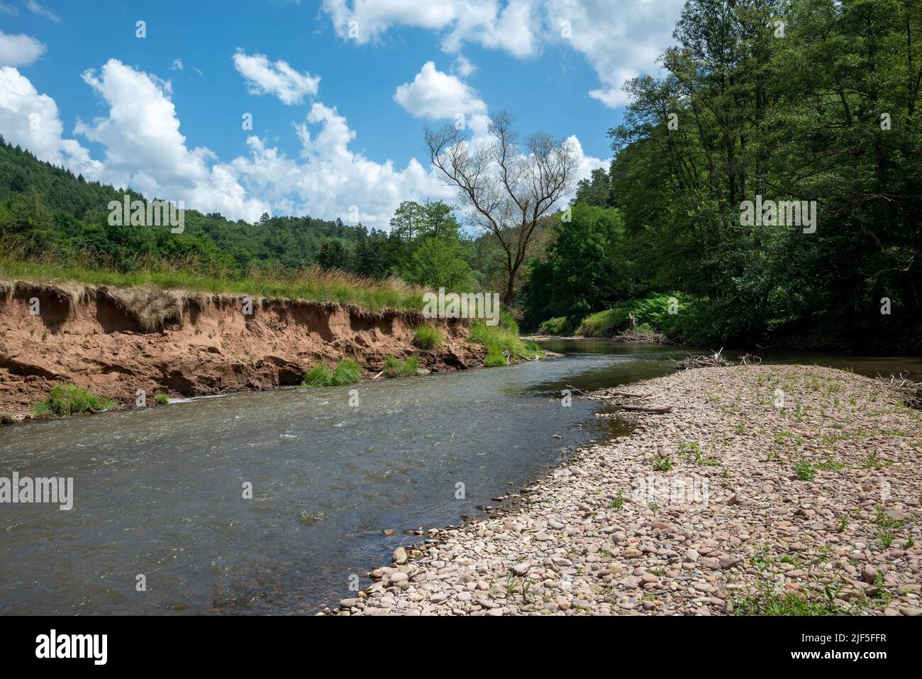Kordel, Germany. 23rd June, 2022. Landslide-prone embankments and tons ...