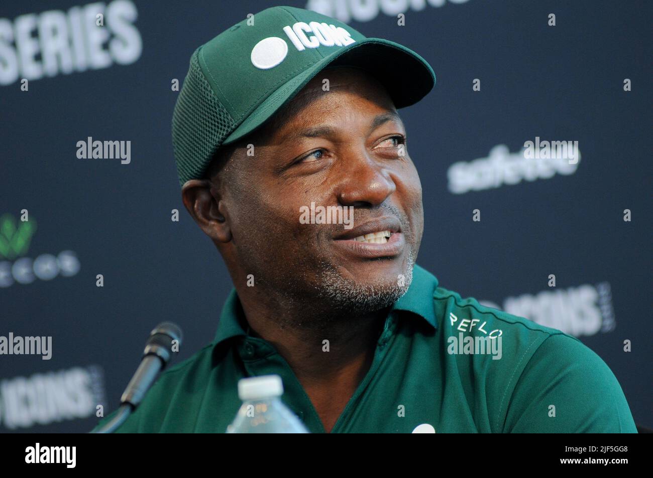 Brian lara hi-res stock photography and images - Alamy