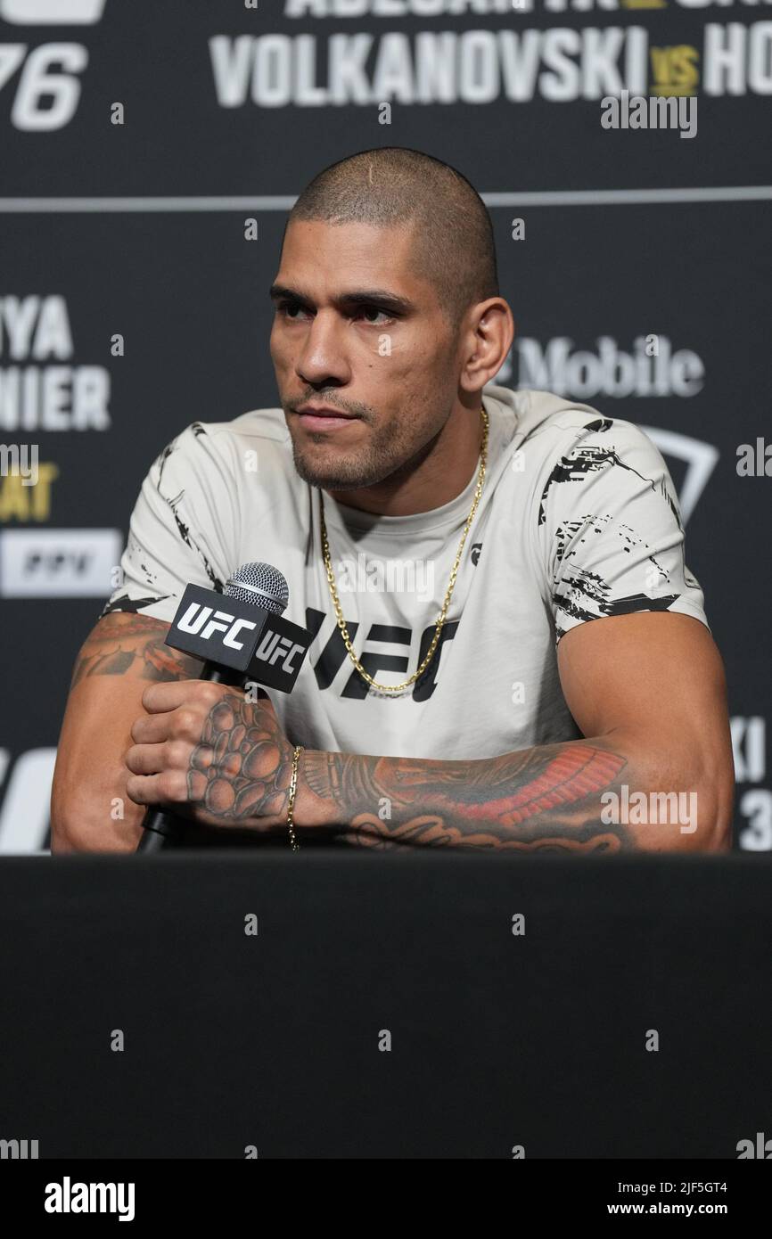 Alex pereira ufc hi-res stock photography and images - Alamy