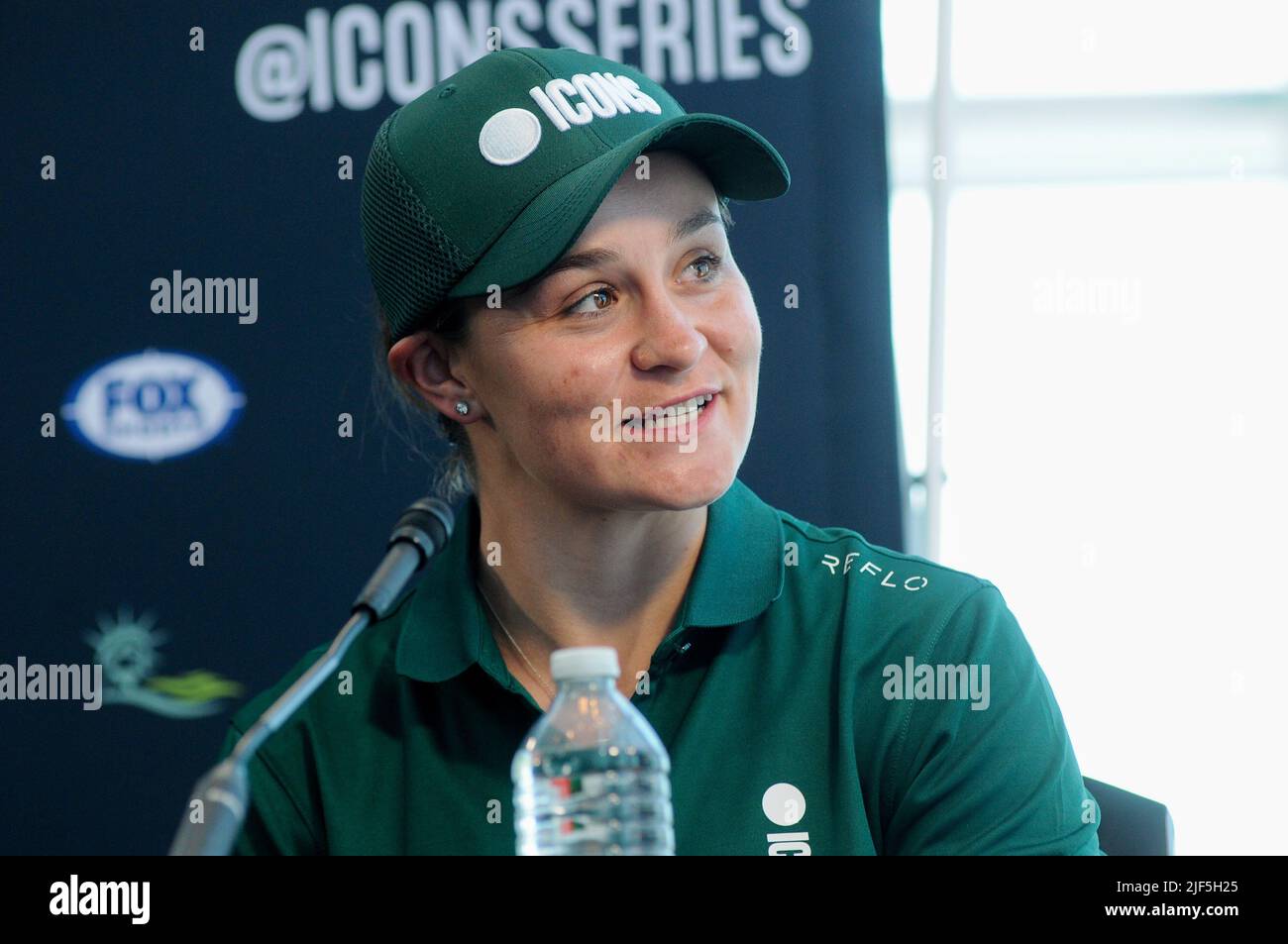 Ash barty golf hi-res stock photography and images - Alamy