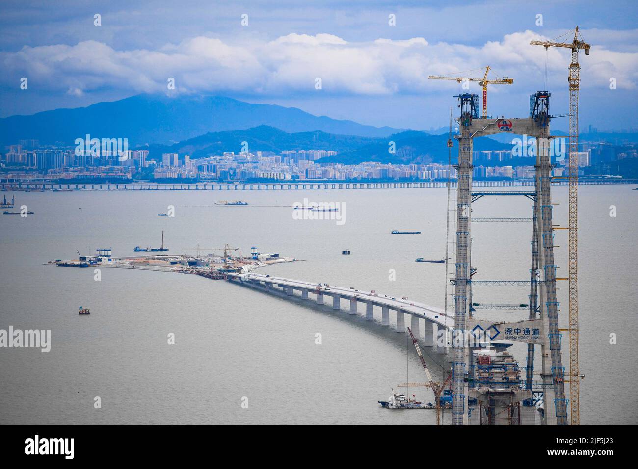 (220630) -- GUANGZHOU, June 30, 2022 (Xinhua) -- Photo taken on June 7 ...