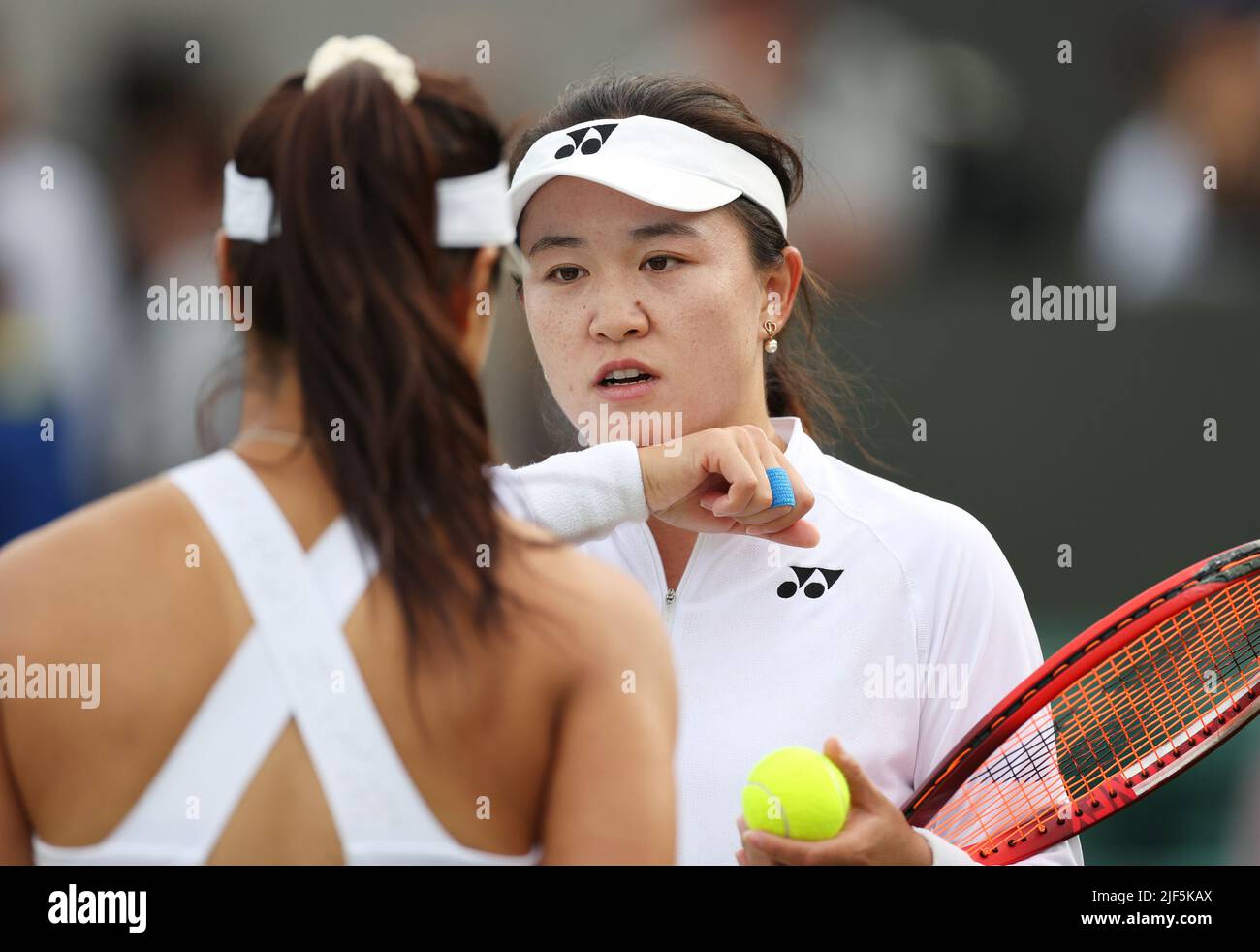 London, Britain. 29th June, 2022. Han Xinyun and Zhu Lin (R) of China ...