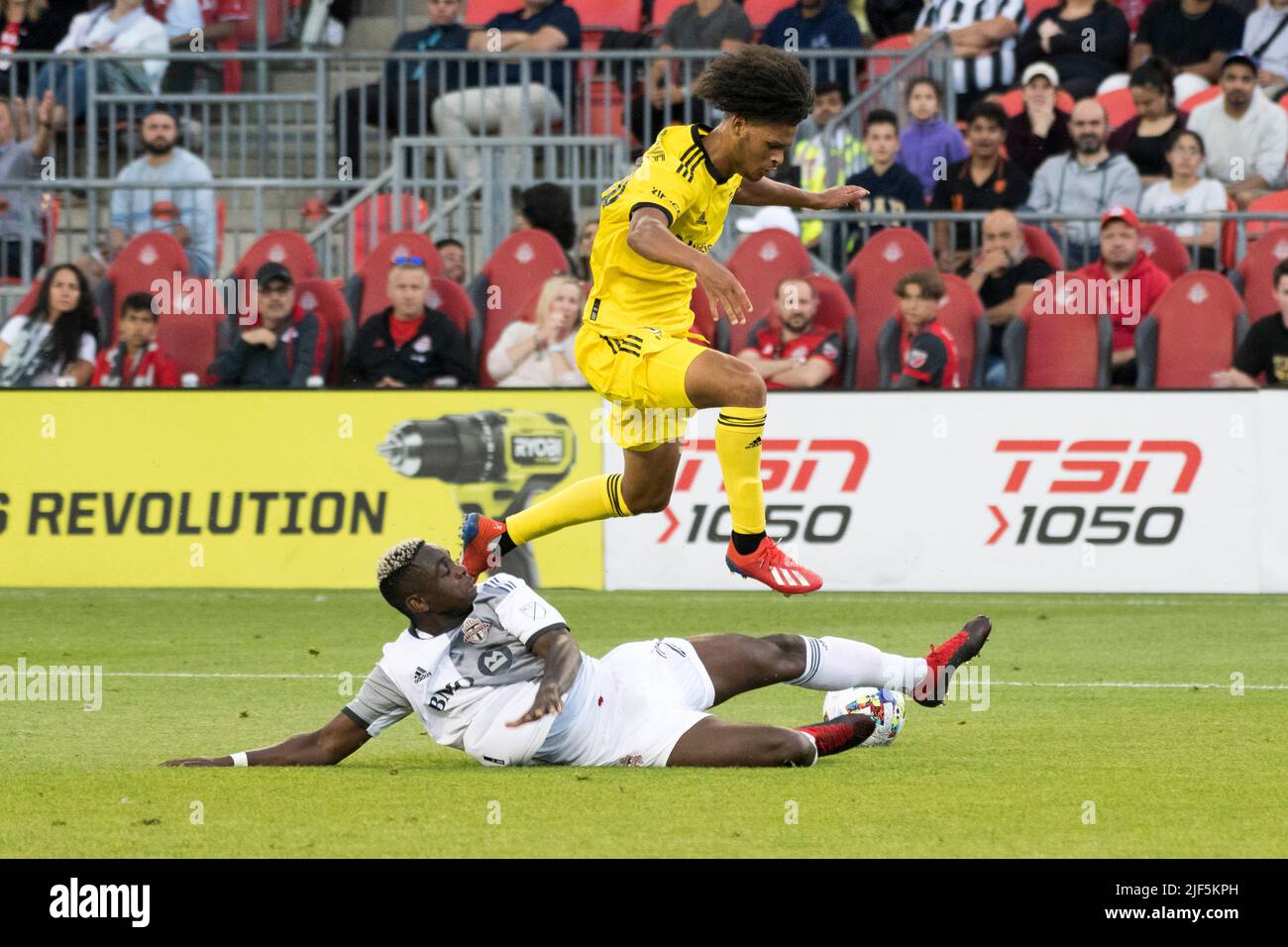 Toronto, Ontario, Canada. 29th June, 2022. Chris Mavinga (23) and Jacen ...