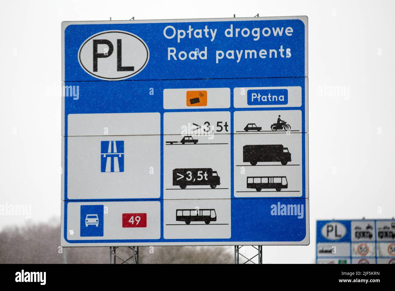 Ukrainian road signs hi-res stock photography and images - Alamy