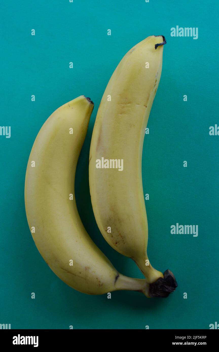 Family of bananas hi-res stock photography and images - Alamy