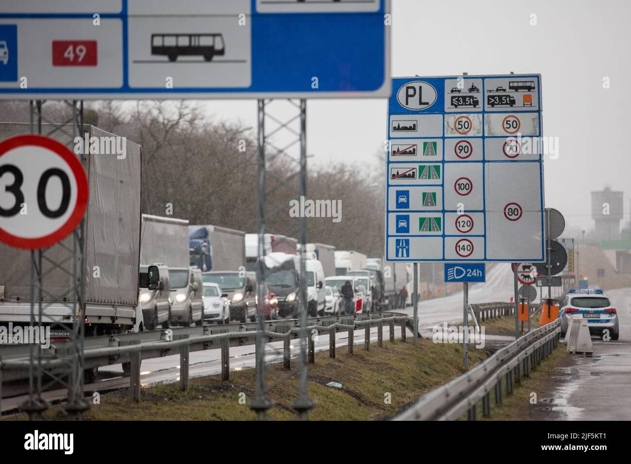 Ukrainian road signs hi-res stock photography and images - Alamy
