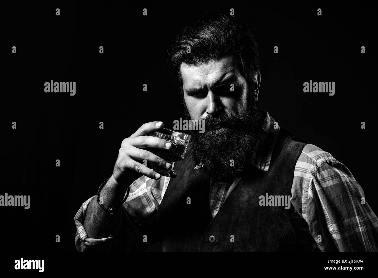 Sad man drunk. Bad habit - alcohol addiction. Social media today ... Sad man drunk. Bad habit - alcohol addiction. Social media today ...