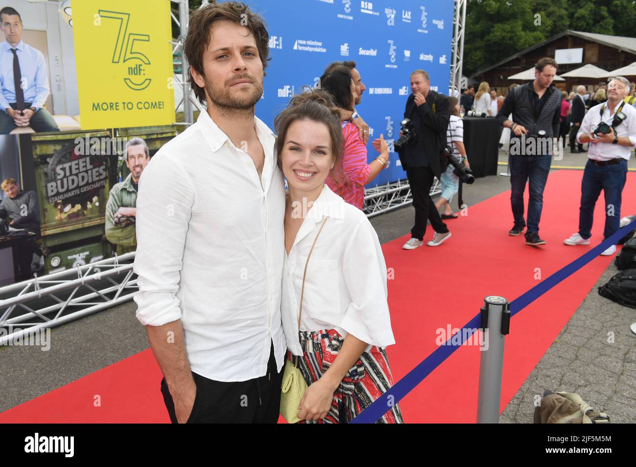 Munich, Germany. 29th June, 2022. Actors Philip and Darya Birnstiel ...