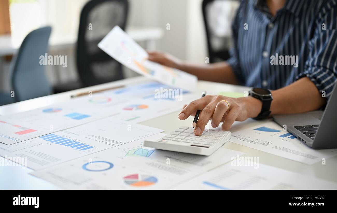 Reviewing statistics hi-res stock photography and images - Alamy