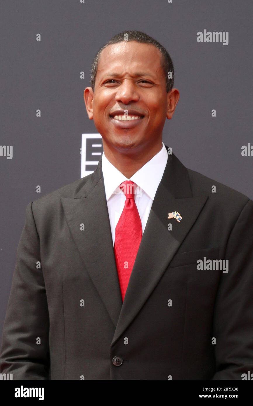 Los Angeles, CA. 26th June, 2022. Shyne at arrivals for BET Awards ...