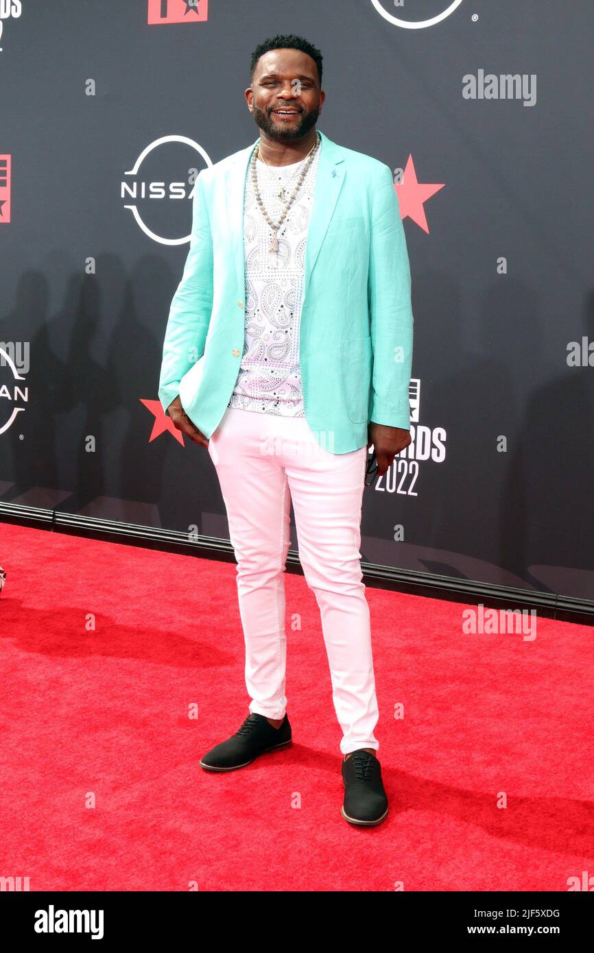 Los Angeles, CA. 26th June, 2022. Darius McCrary at arrivals for BET ...