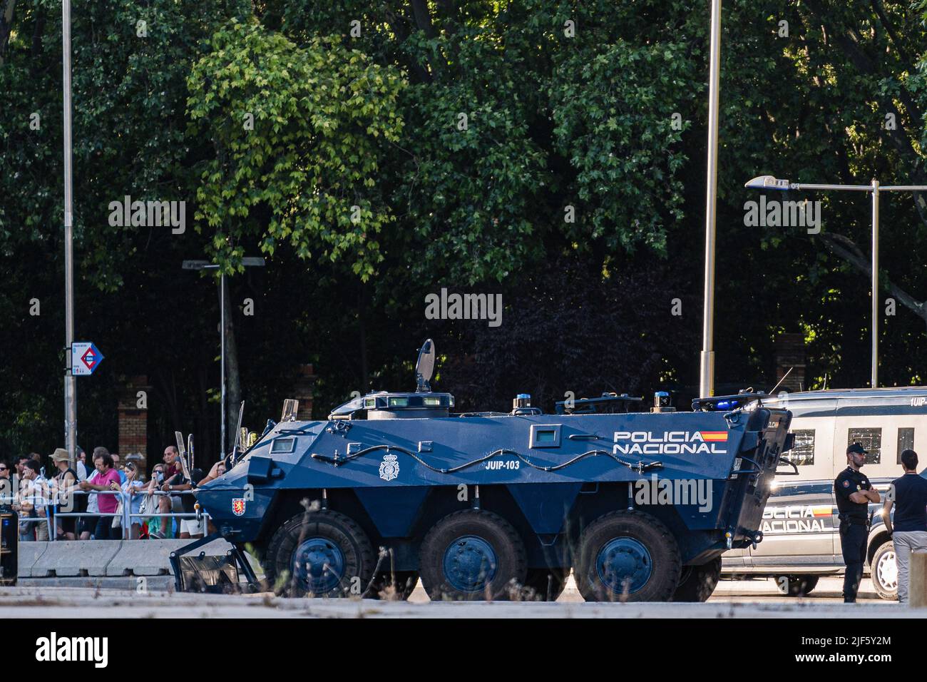 Police tank hi-res stock photography and images - Alamy