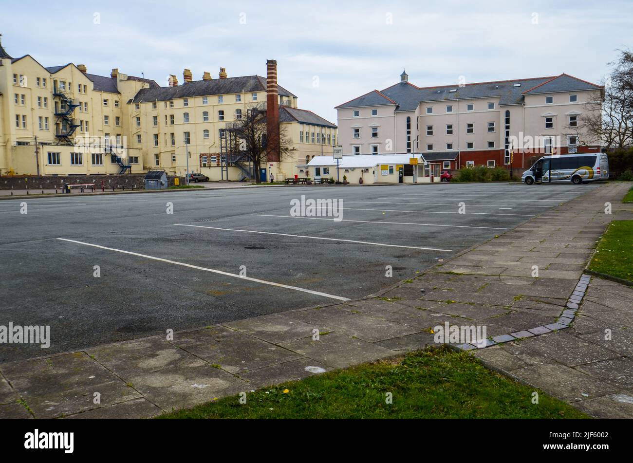 Llandudno, UK. Apr 10, 2022. The large coach park and drop off point on ...