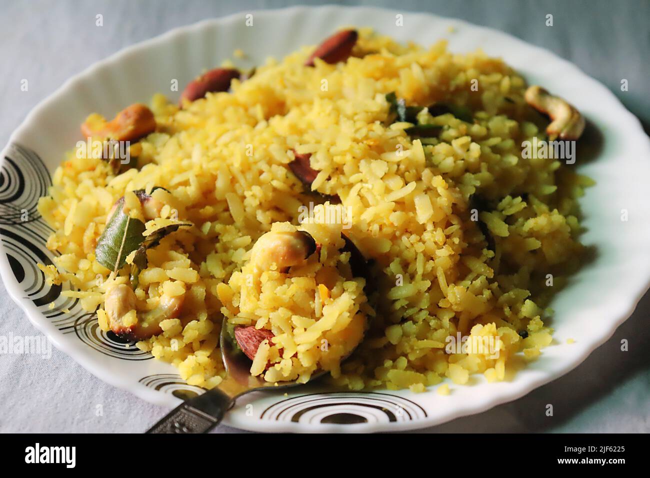 Home-cooked Poha/Beaten rice flakes/Flattened rice-Healthy breakfast ...