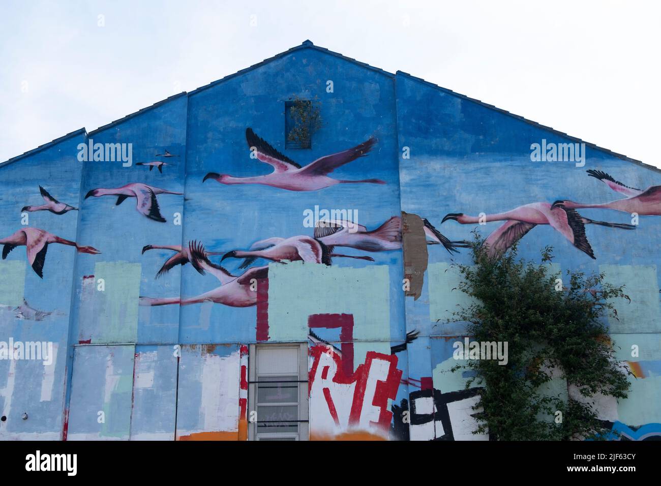 Paul curtis liverpool street art hi-res stock photography and images ...