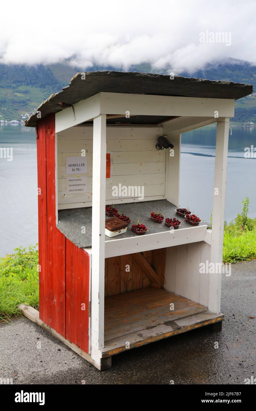 Self service farm stand hi-res stock photography and images - Alamy