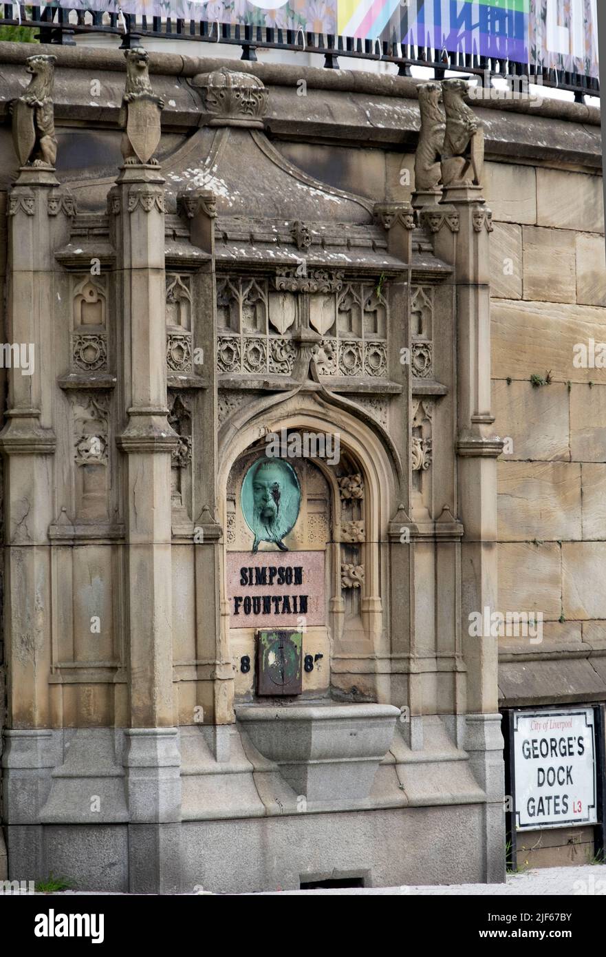 Liverpool drinking fountain hi-res stock photography and images - Alamy