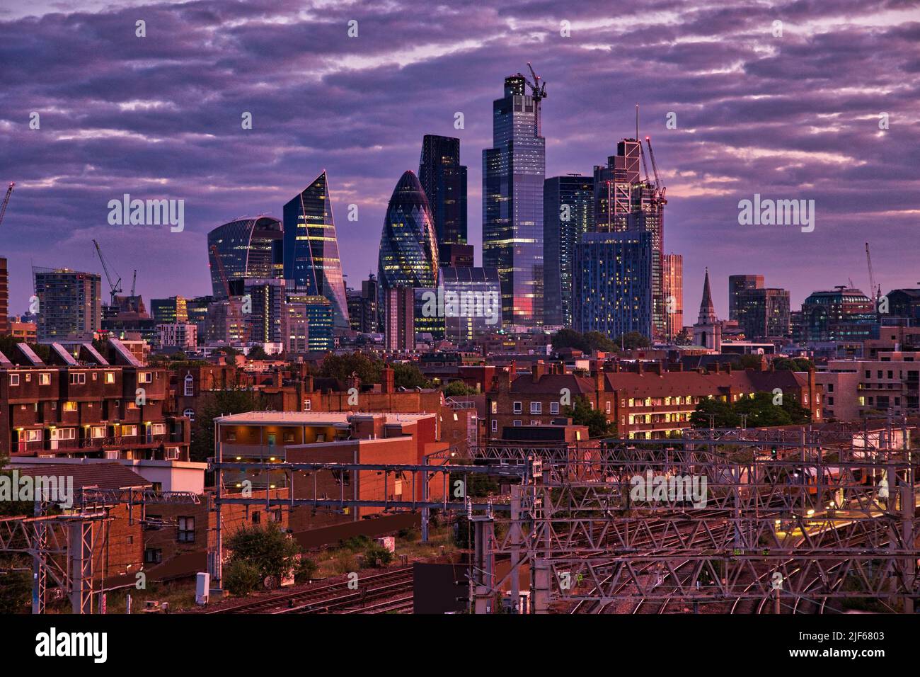 London townscape sunset hi-res stock photography and images - Alamy