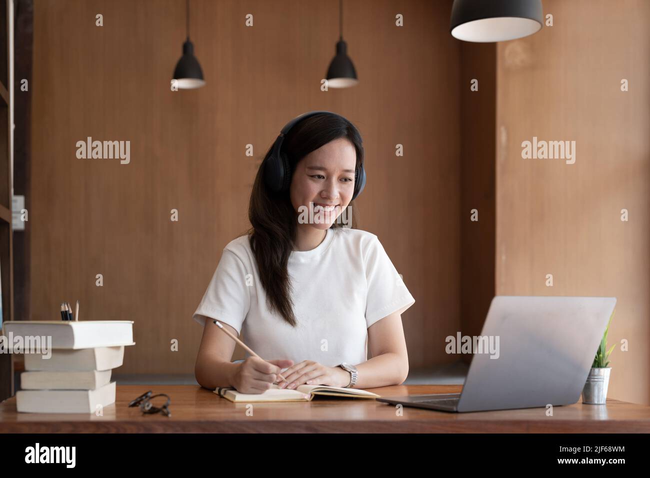 Digital note taking hi-res stock photography and images - Alamy