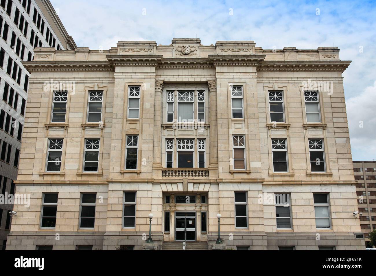 Downtown topeka hi-res stock photography and images - Alamy