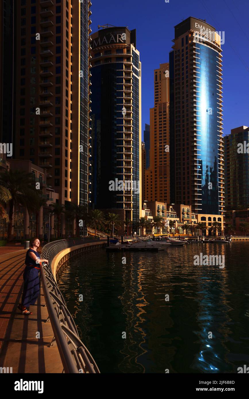 moderne Architektur, Dubai Marina, Atemberaubende Aussicht auf die ...