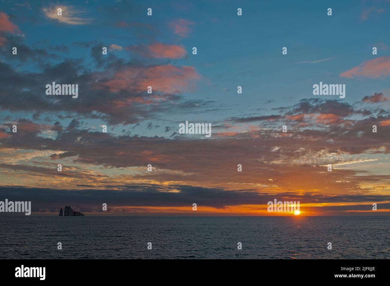 "Kicker Rock" (the Spanish name is "Léon Dormido") represents the ...