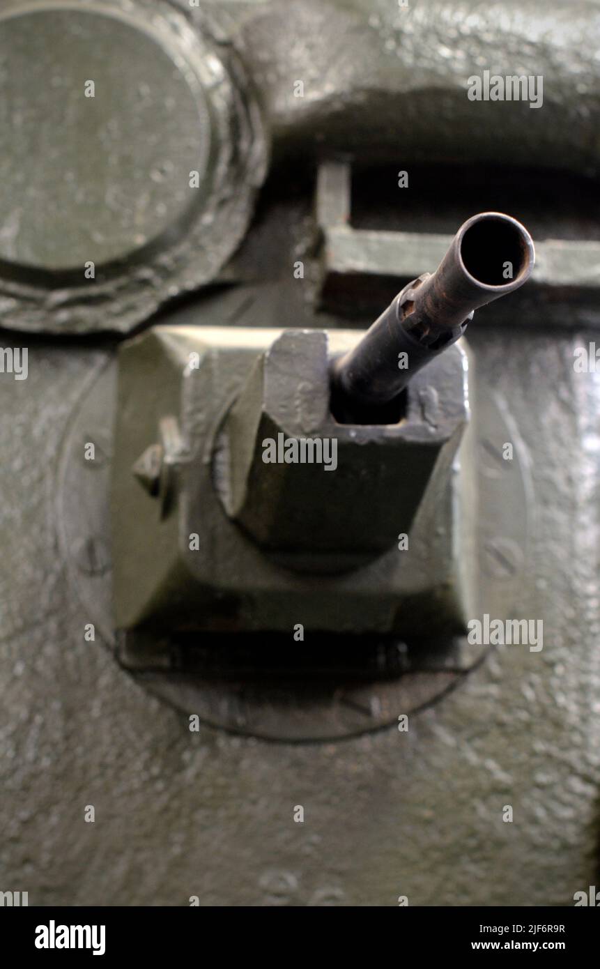 Machine gun tank hi-res stock photography and images - Alamy