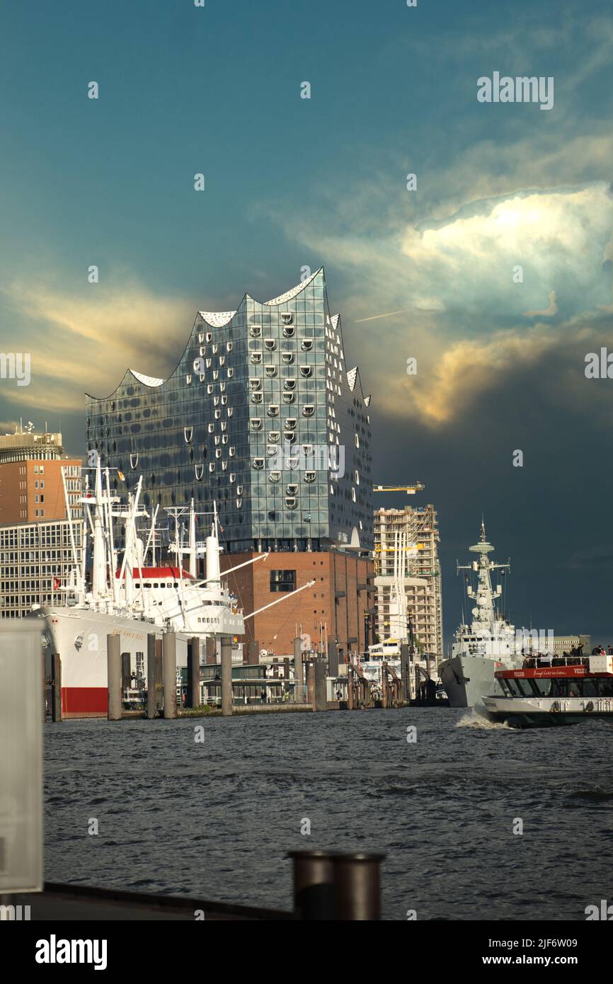 The beautiful Hamburg Elbphilharmonie, from the buttom above the river ...